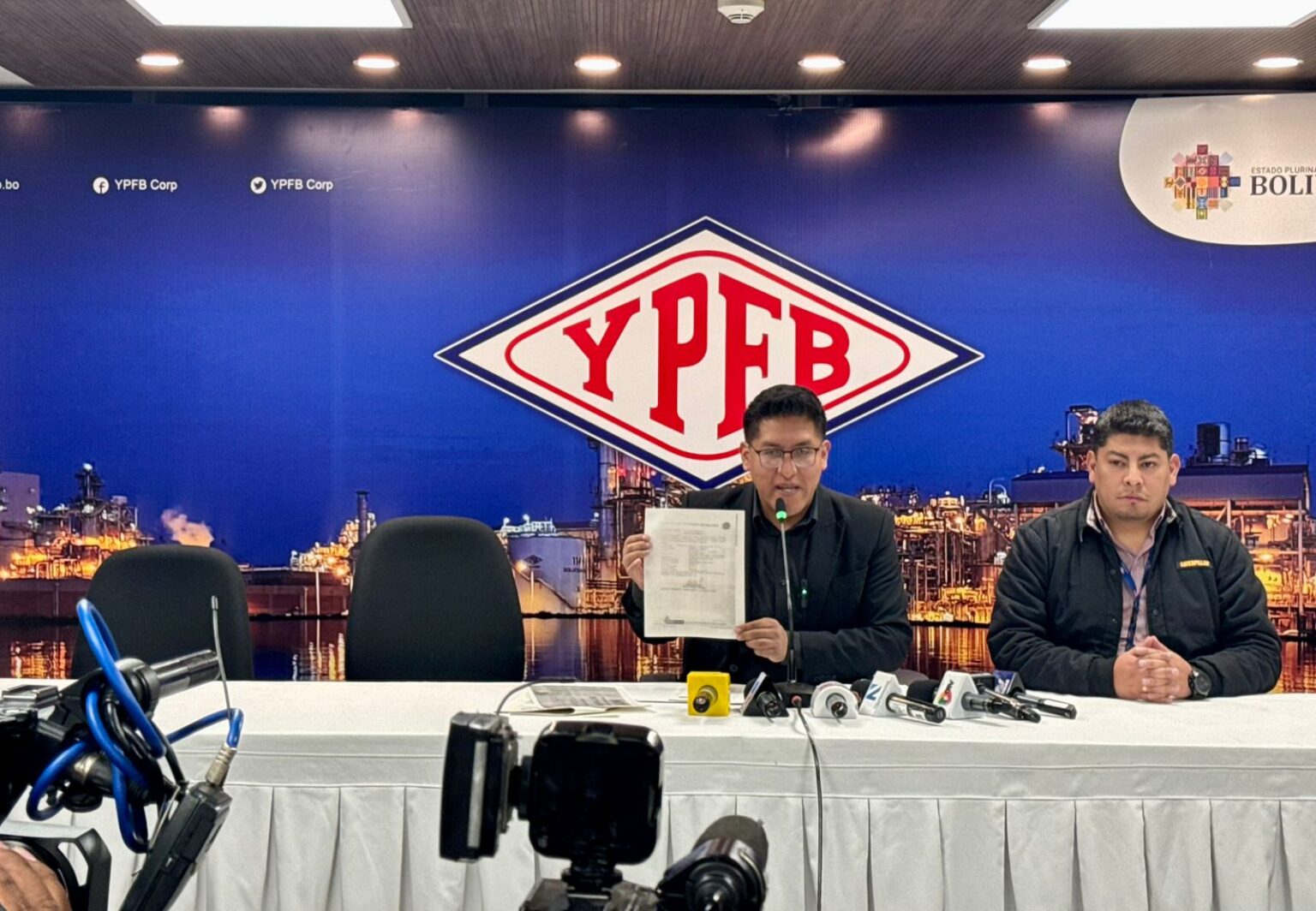 YPFB da por cerrado el caso Pegasus y confirma que la empresa no existe - esLatino Radio